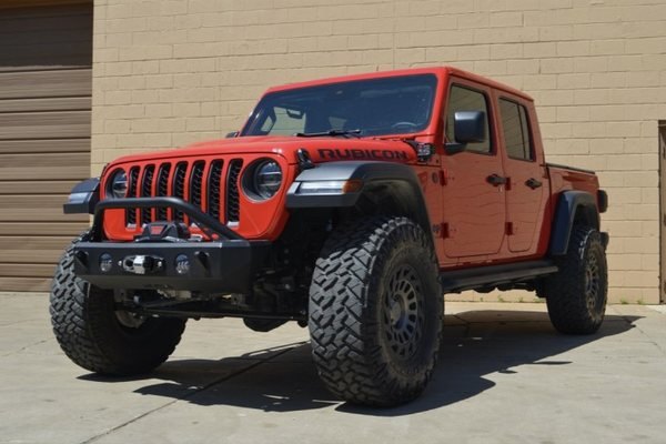 ACE Engineering® - Expedition Series Stubby Front Bumper with Hoop