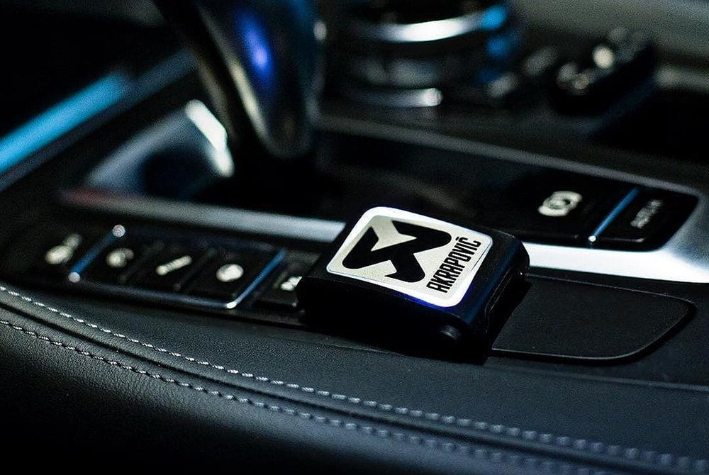 Akrapovič™ - Slip On Exhausts, Tips, Mufflers, Pipes | CARiD