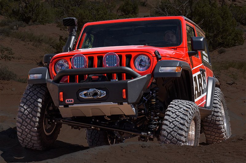 ARB® - Bondi Stubby HD Winch Bumper with Hoop