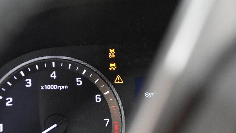 Triangle with an Exclamation Point: What This Warning Light Means