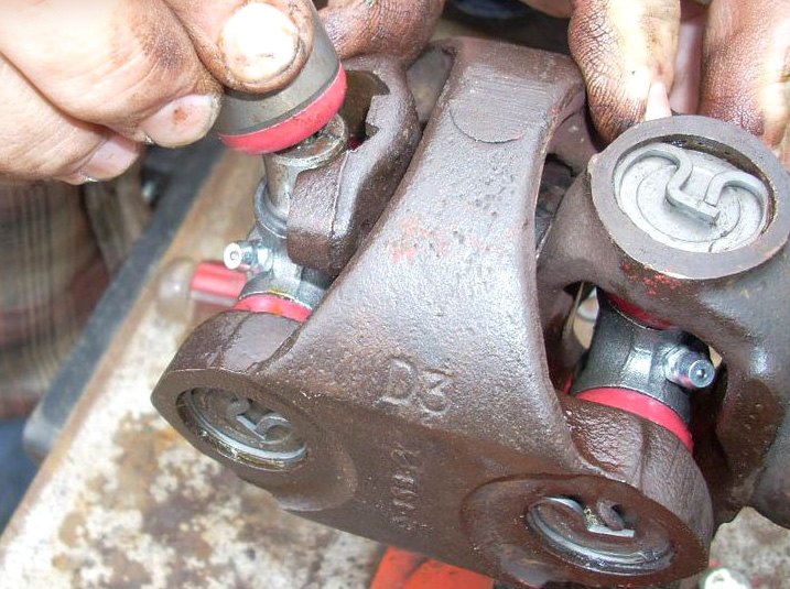 U-Joints: Identification, Selection, and Replacement