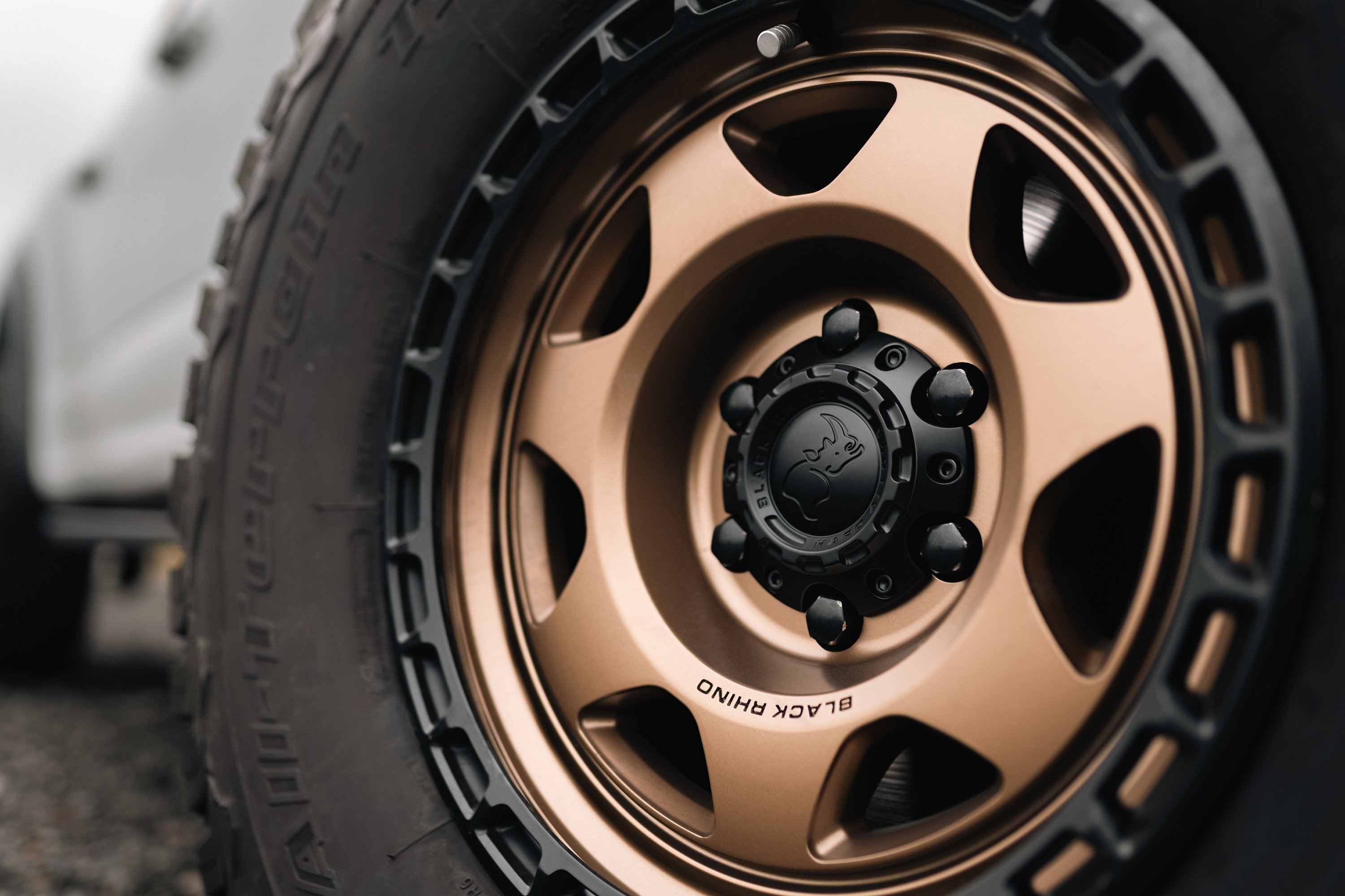 BLACK RHINO® BR018 VOYAGER Wheels - Matte Bronze with Matte Black Lip Rims