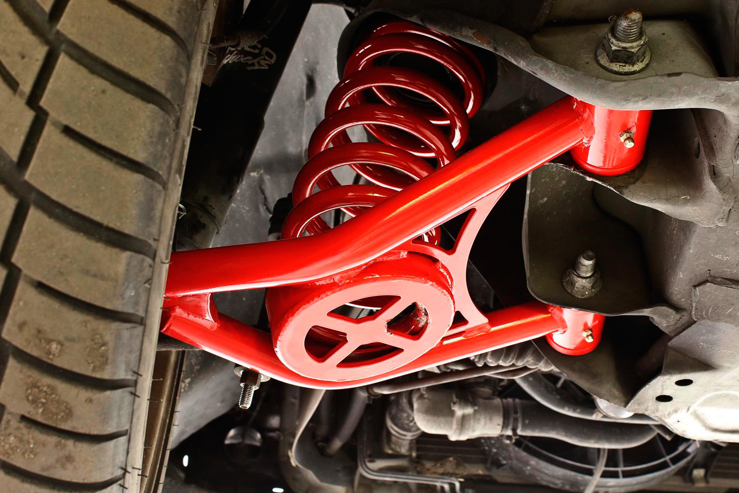 BMR Suspension® AA034R - Front Lower Non-Adjustable Spring Pocket A-Arms