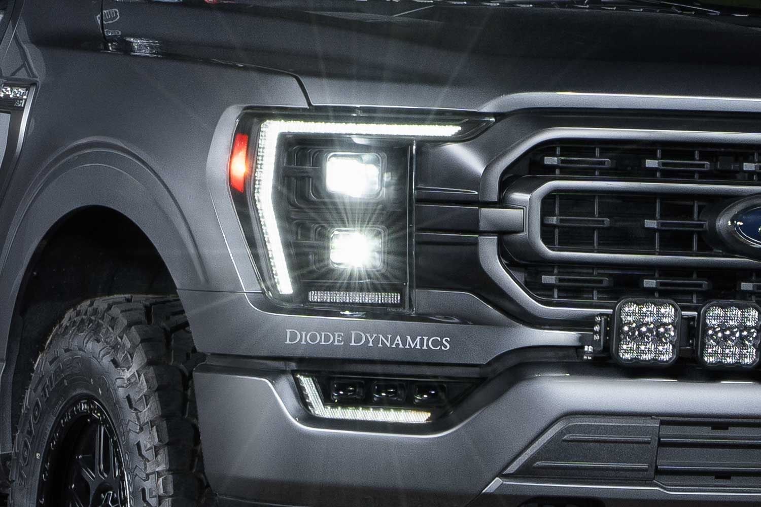 Diode Dynamics® DD5168 - Elite Series Black Sequential DRL Bar ...
