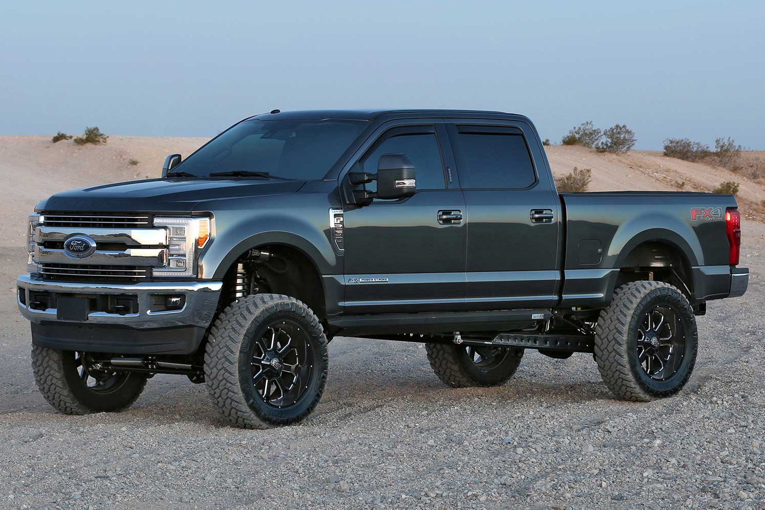 Fabtech® K2301DL - 8" x 6" Radius Arm Front and Rear Suspension Lift Kit