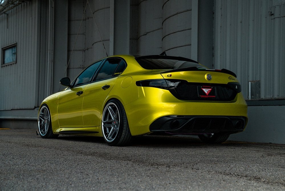 FERRADA® CM1 Wheels - Matte Graphite with Chrome Lip Rims