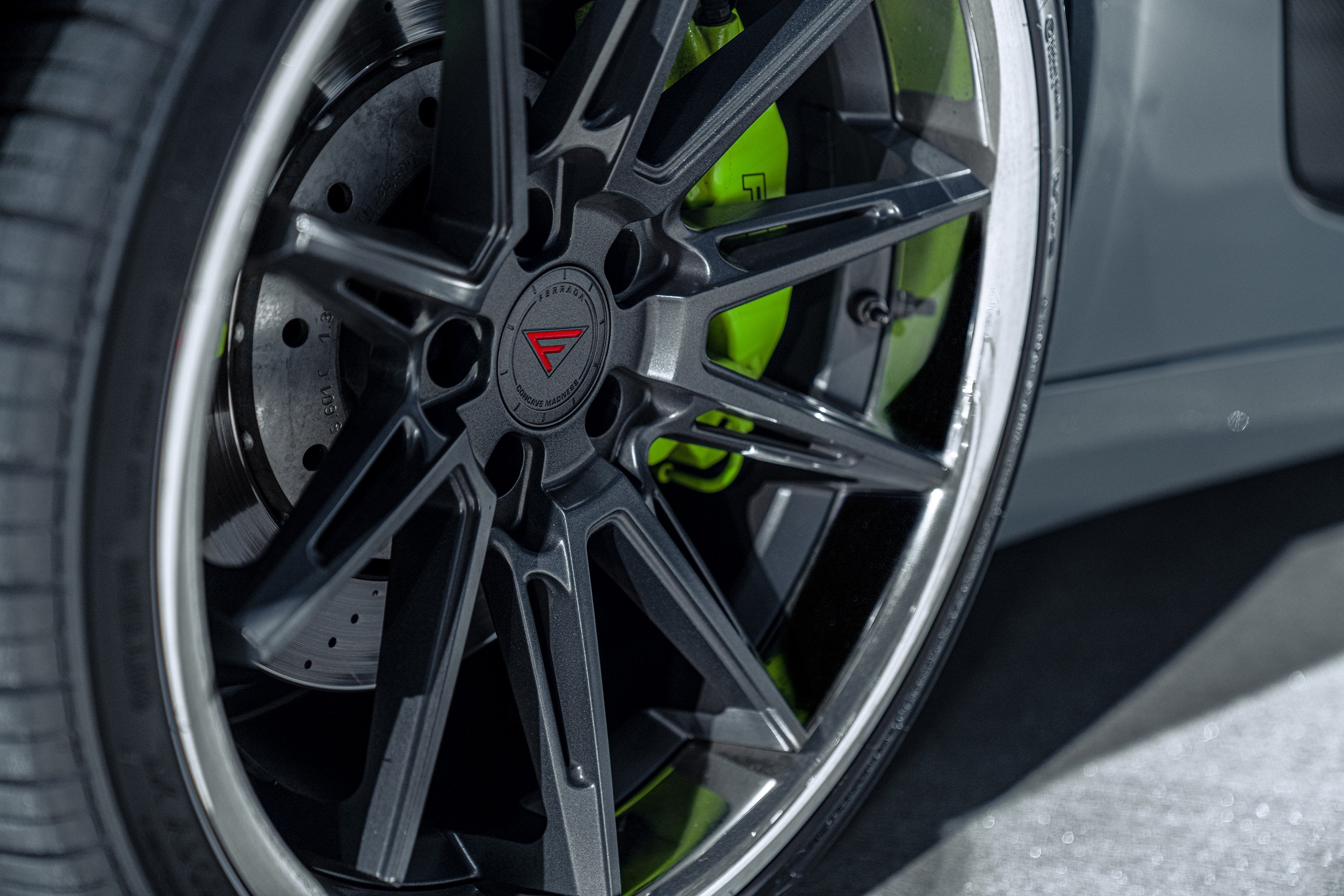 FERRADA® CM2 Wheels - Matte Graphite with Chrome Lip Rims