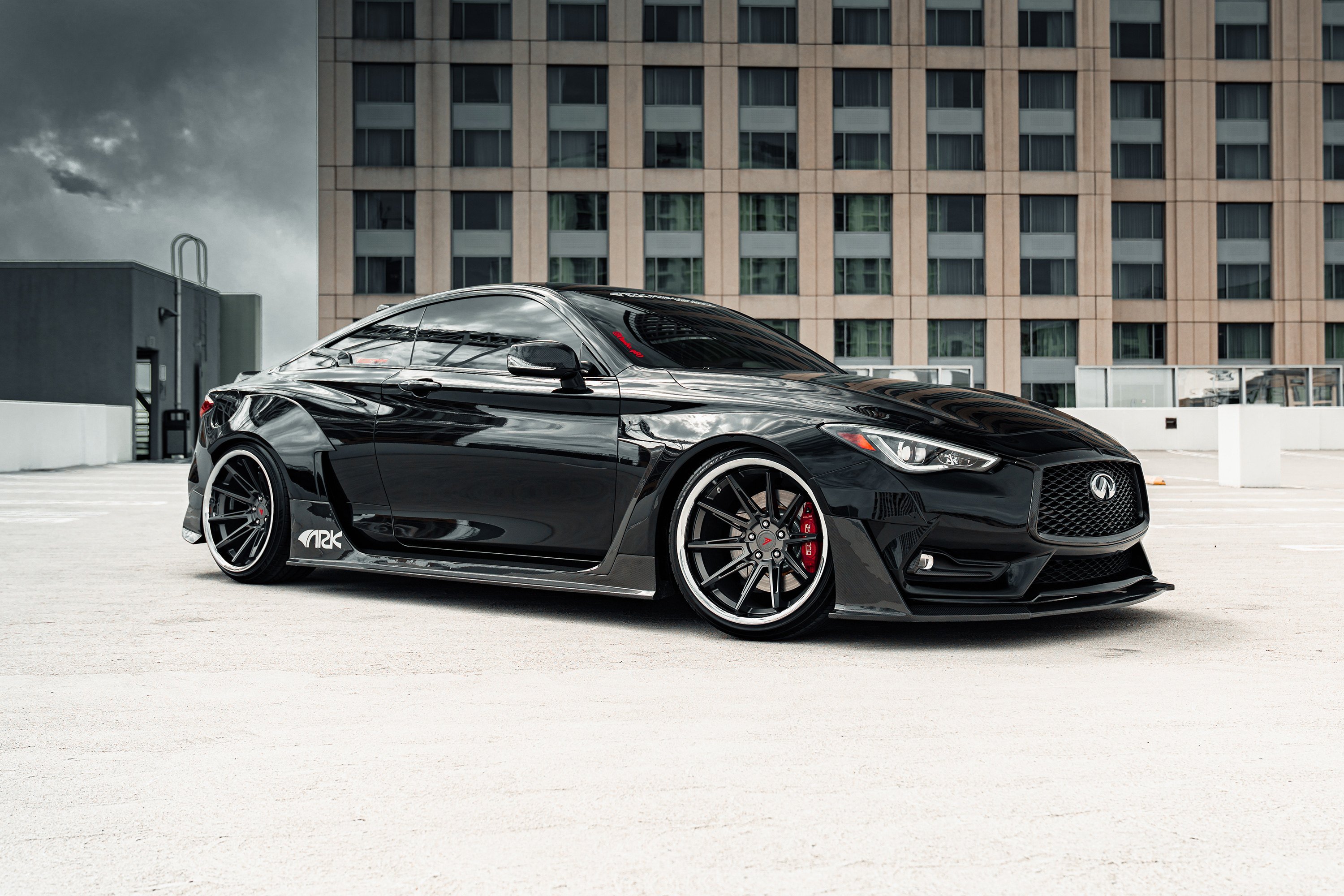 FERRADA® CM2 Wheels - Matte Graphite with Chrome Lip Rims