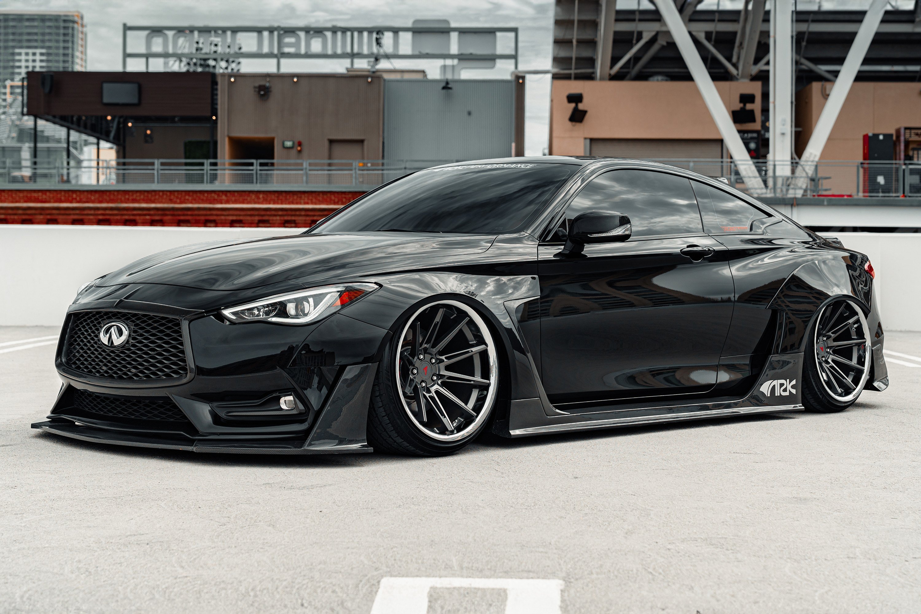 FERRADA® CM2 Wheels - Matte Graphite with Chrome Lip Rims