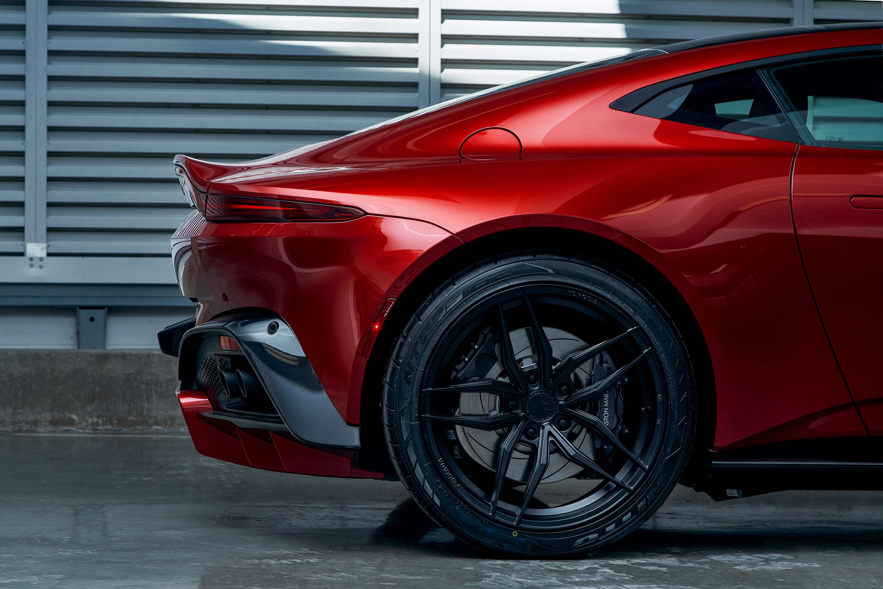 FERRADA® FORGE-8 FR5 Wheels - Matte Black Rims