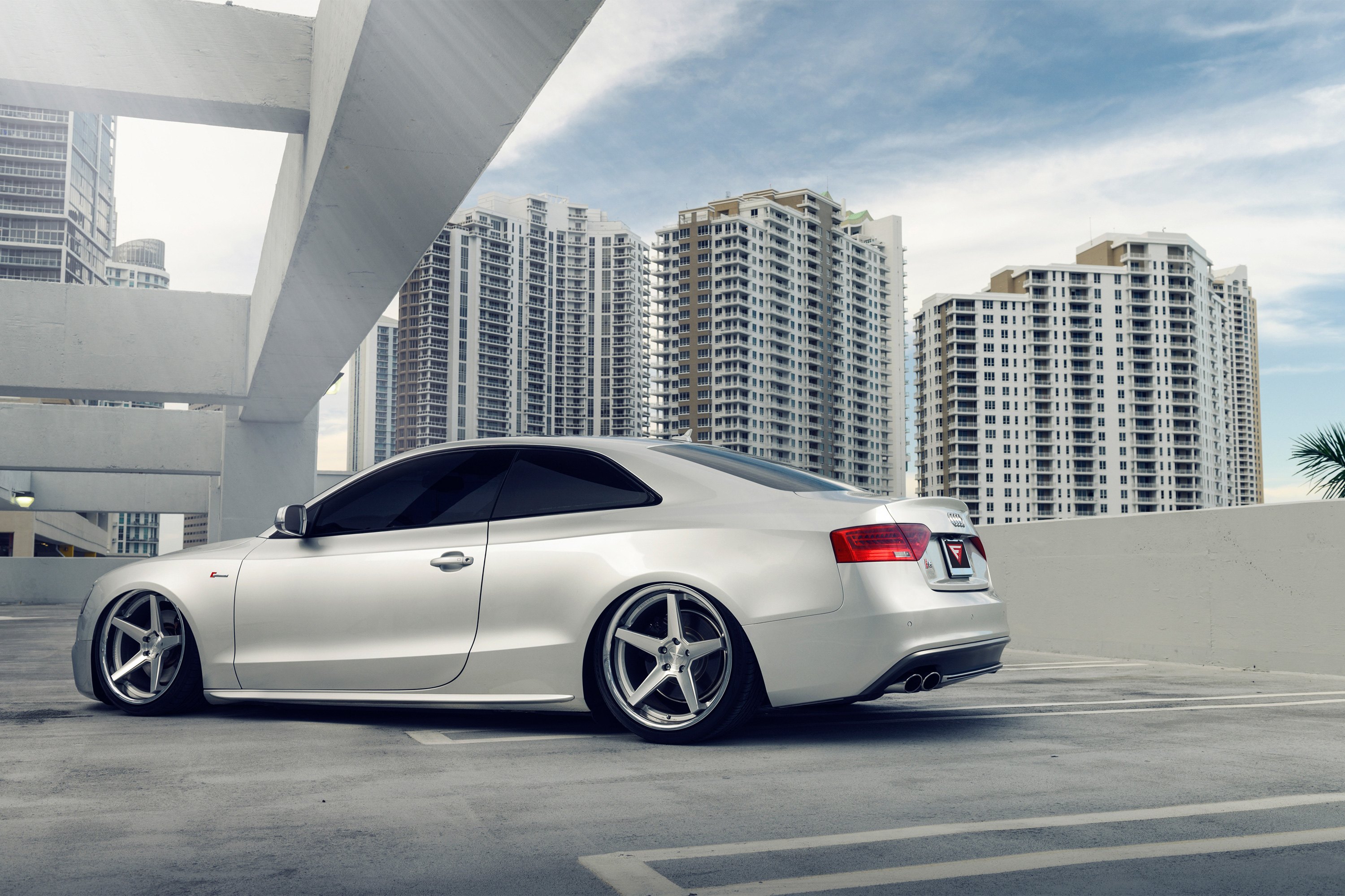 FERRADA® FR3 Wheels - Machined Silver Rims