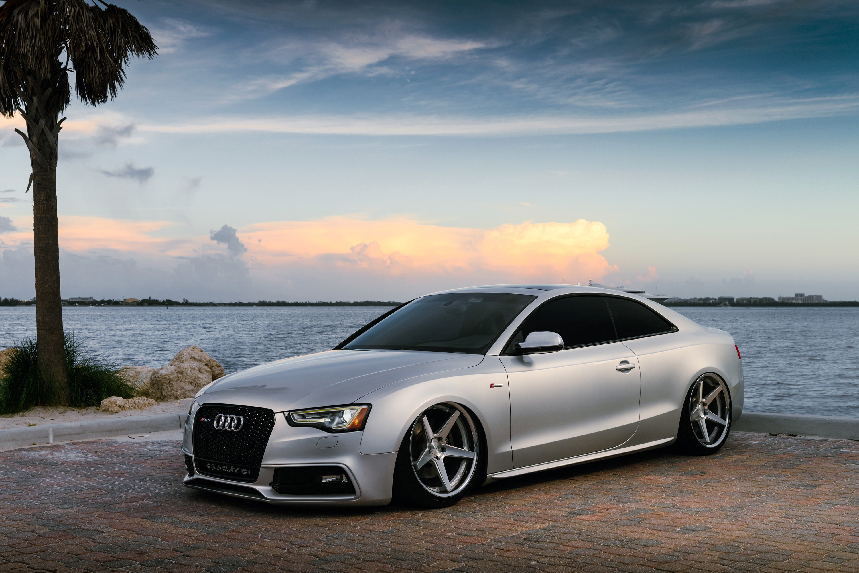 FERRADA® FR3 Wheels - Machined Silver Rims