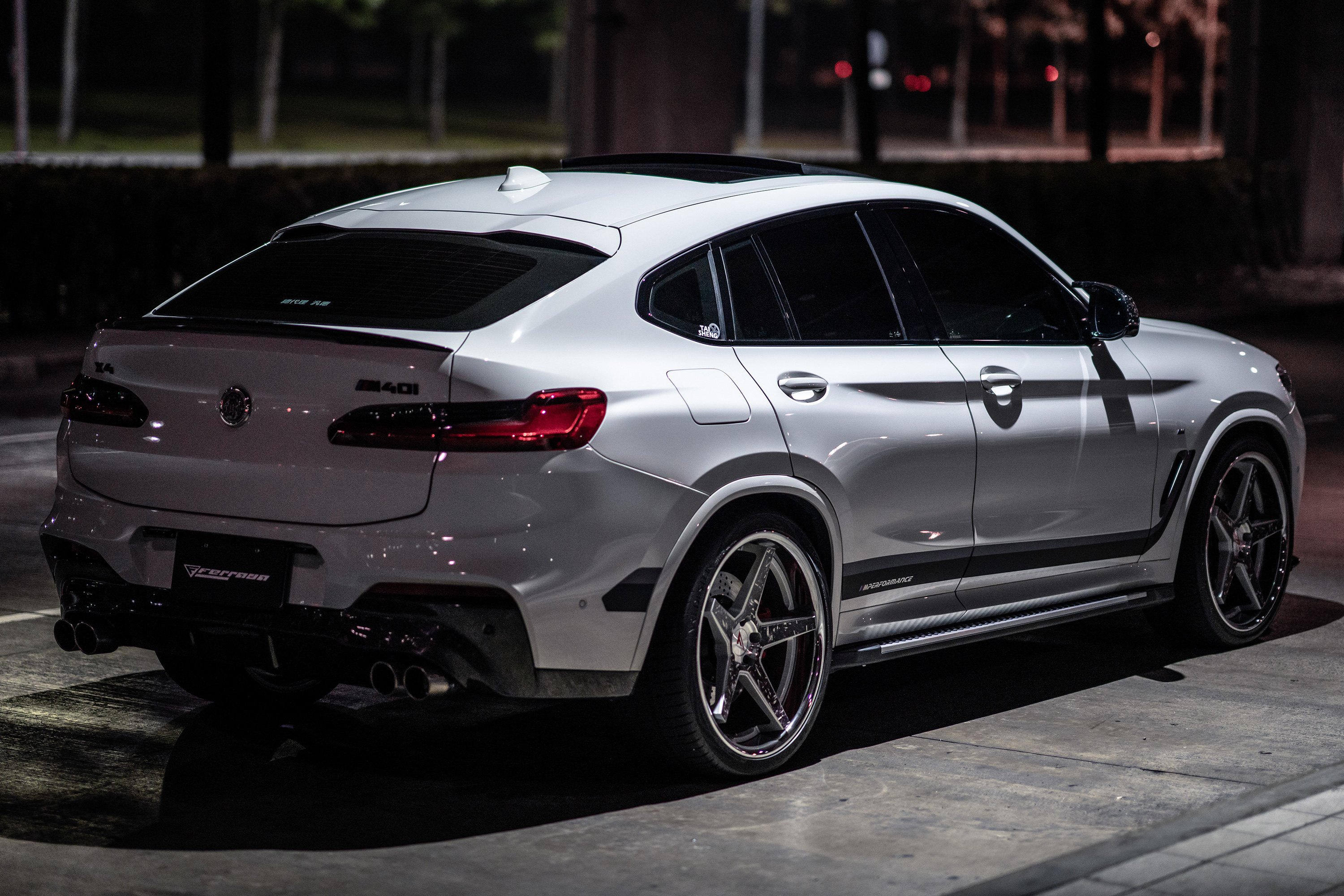 FERRADA® FR3 Wheels - Machined Silver Rims