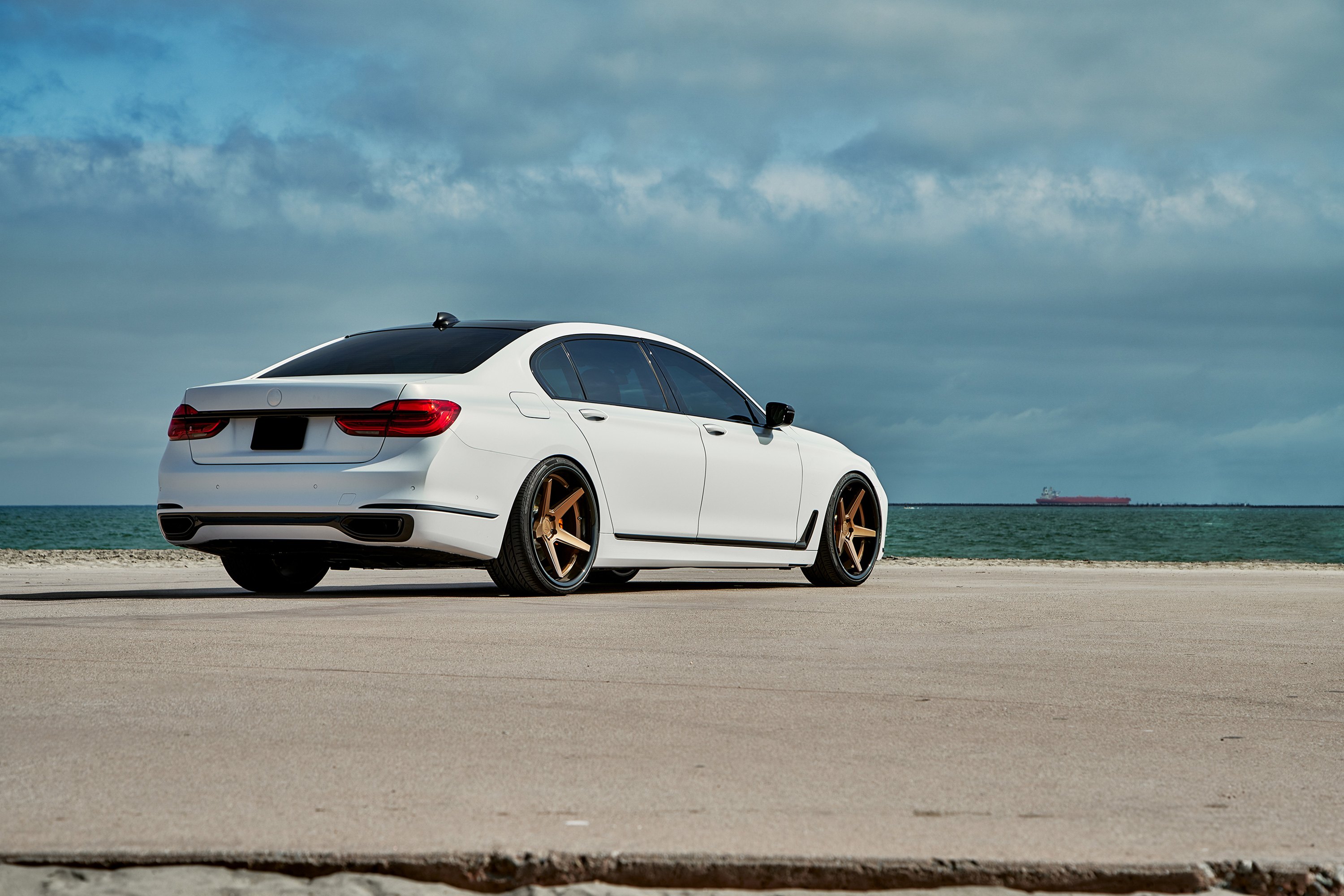 FERRADA® FR3 Wheels - Matte Bronze Rims