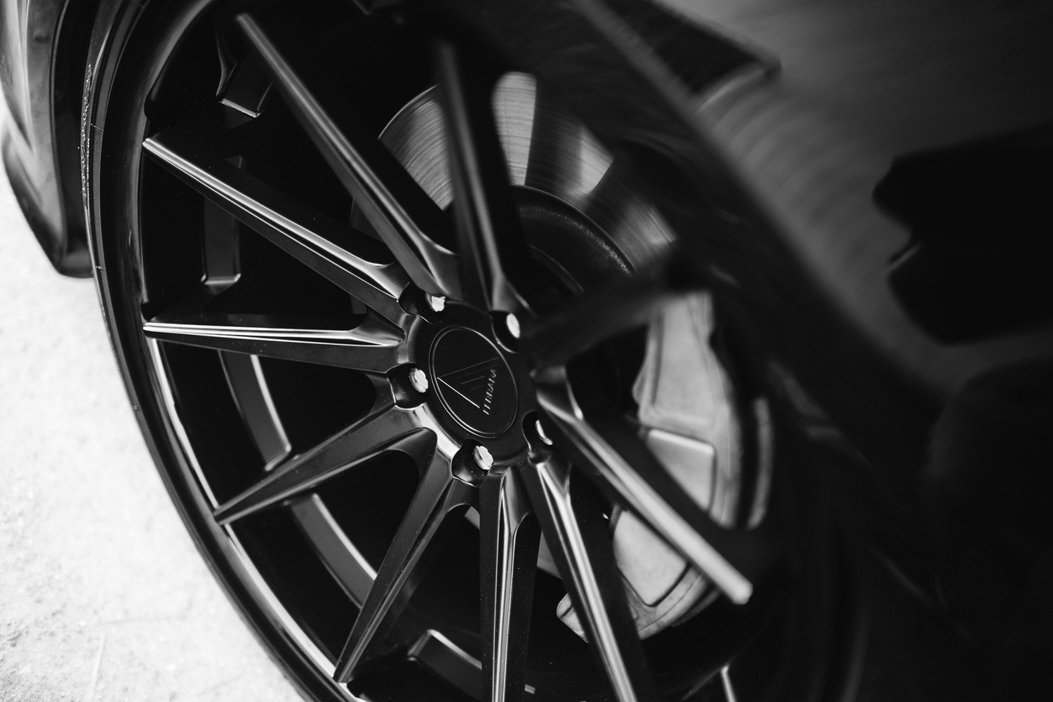 FERRADA® FR4 Wheels - Matte Black Rims
