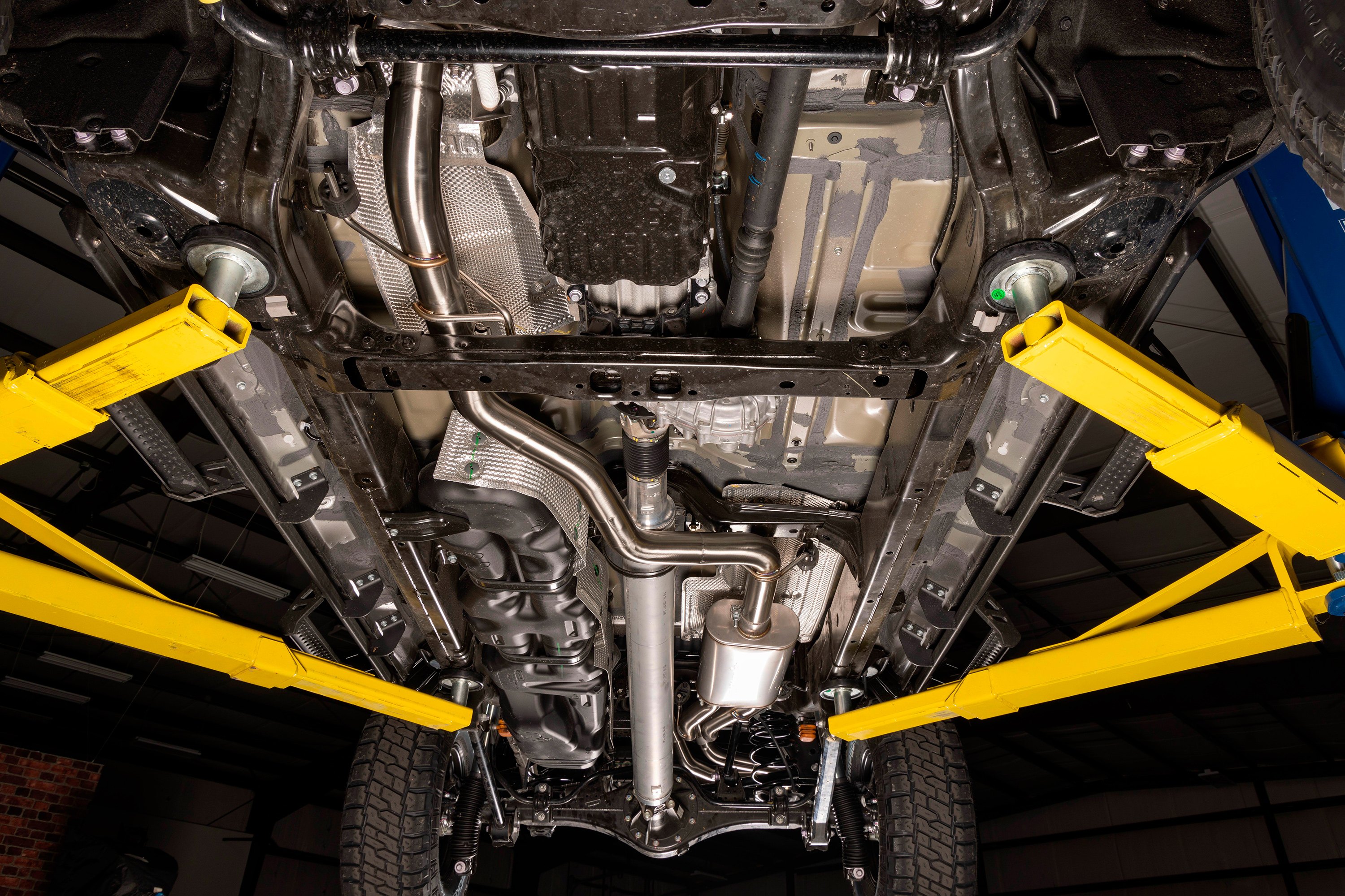 Flowmaster® 738173 - Signature Series™ 304 SS Cat-Back Exhaust System ...