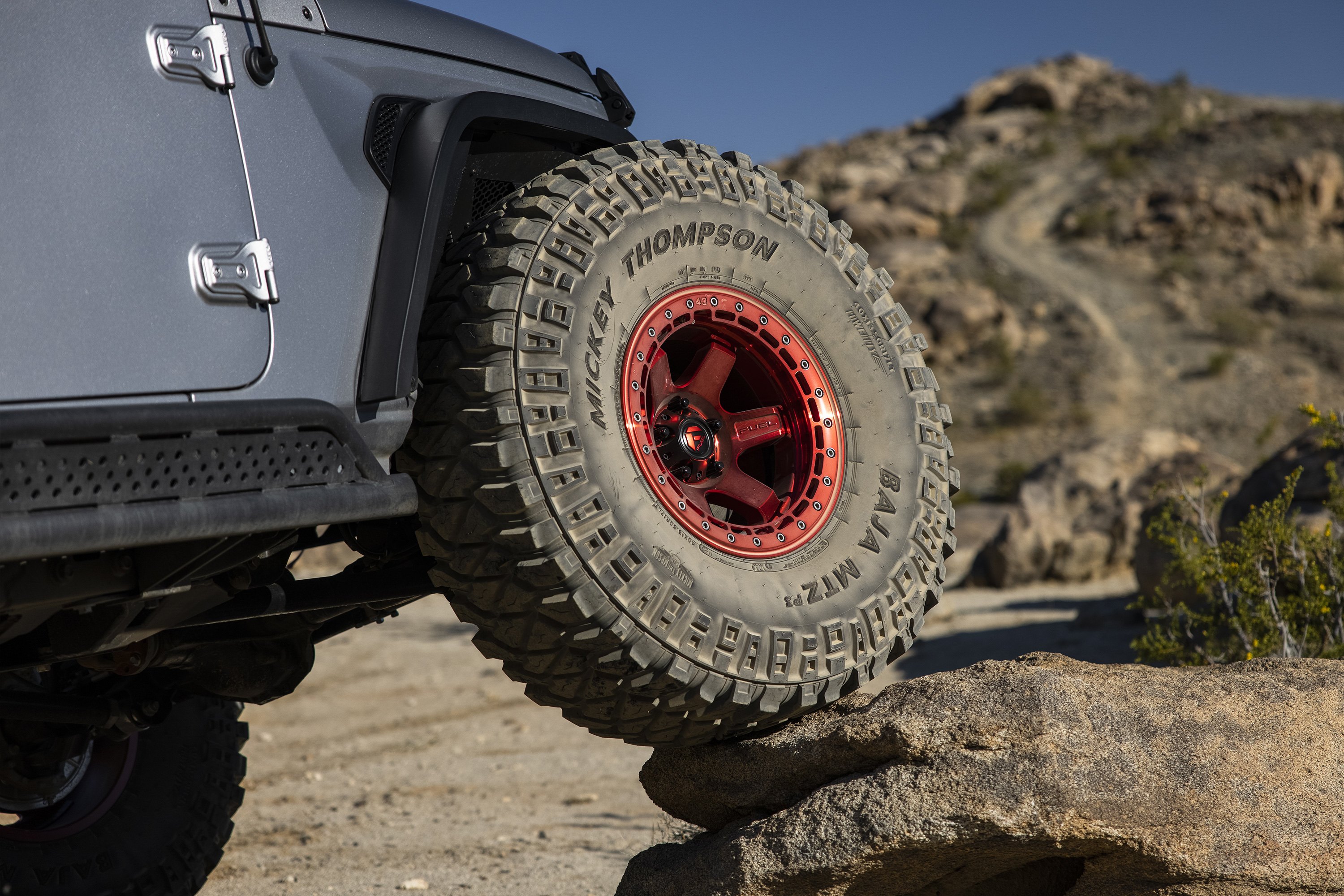 FUEL® D123 BEADLOCK BLOCK Wheels - Candy Red with Candy Red Ring Rims