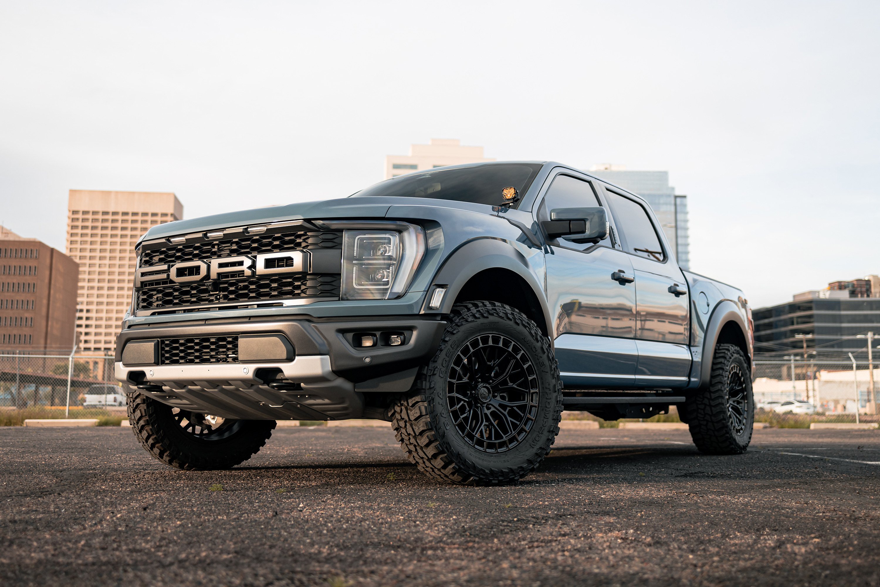 FUEL® FC869 SIGMA Wheels - Blackout with Gloss Black Lip Rims