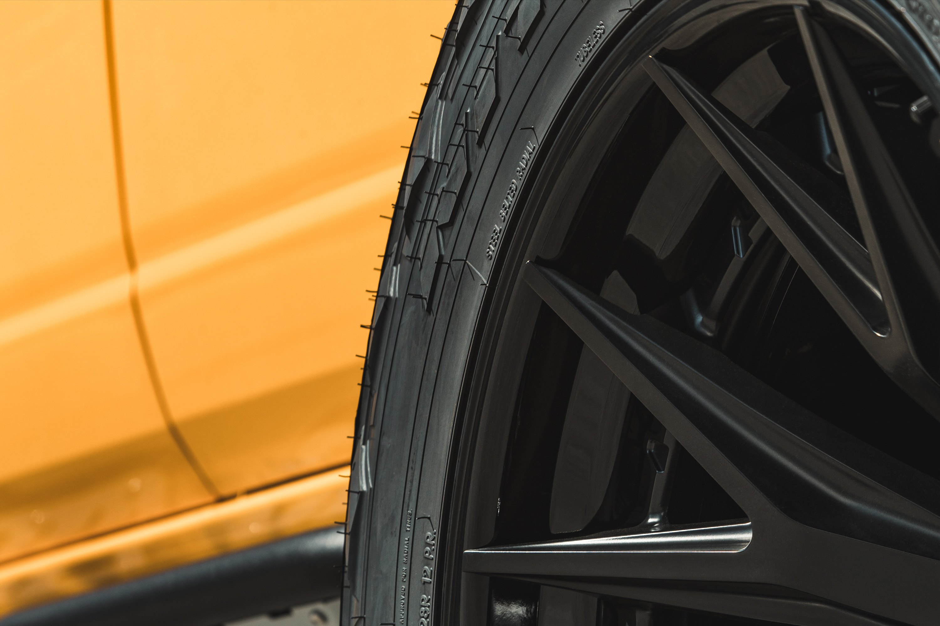 FUEL FUSION FORGED® FC402 CATALYST Wheels - Matte Black with Gloss ...