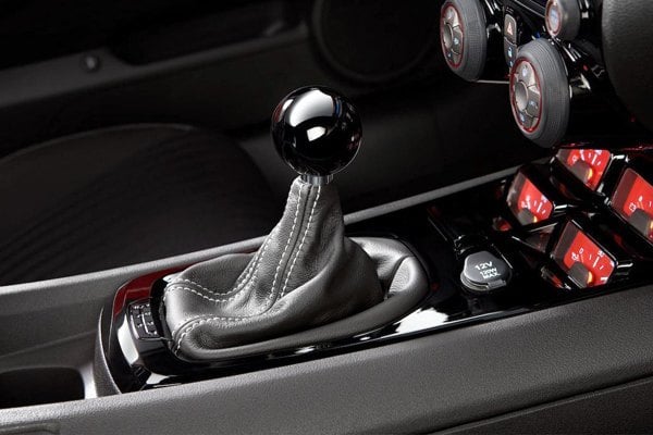 Hurst Shifters™ - Shift Knobs, Handles, Boots, Sticks | CARiD