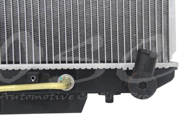 iD Select® RAD2403 - Engine Coolant Radiator with Transmission Oil Cooler