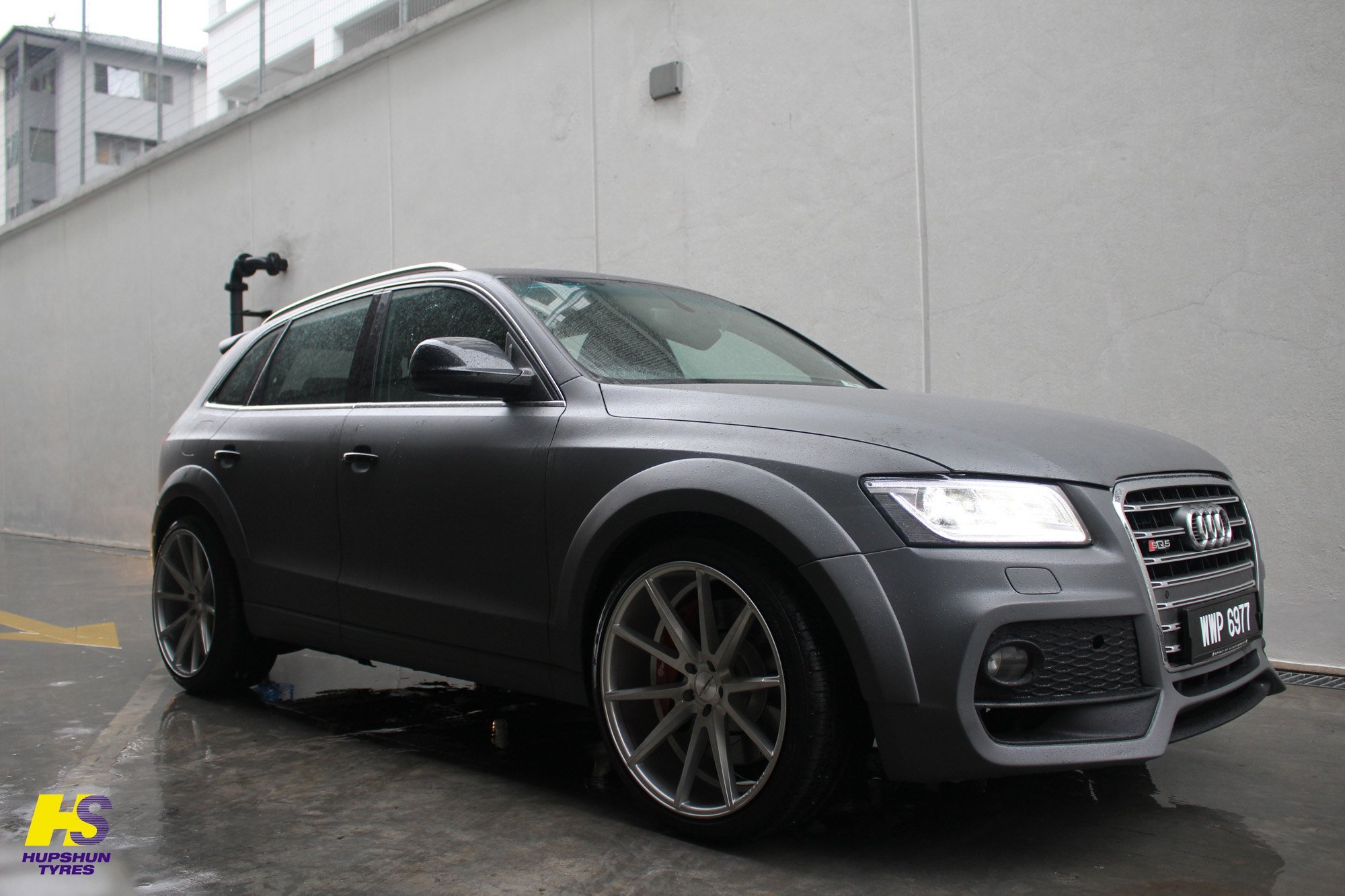 Enhanced Rear End of Grey Audi Q5 | CARiD.com Gallery