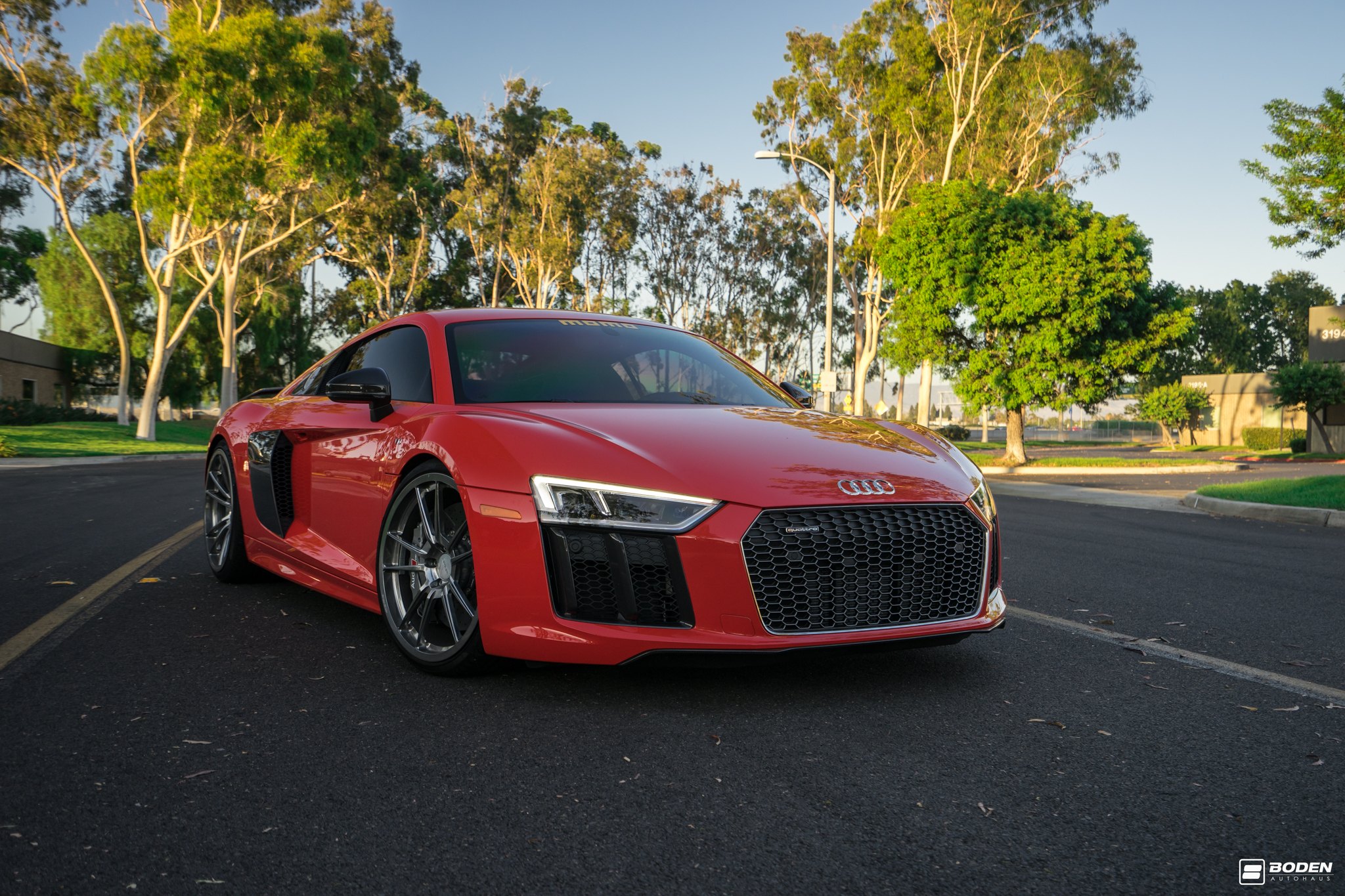 Incredibly Stylish Audi R8 Takes Advantage of Black Body Accents ...