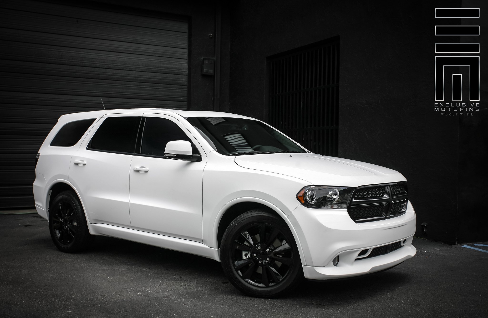 Snow White Dodge Durango R/T by Exclusive Motoring | CARiD.com Gallery