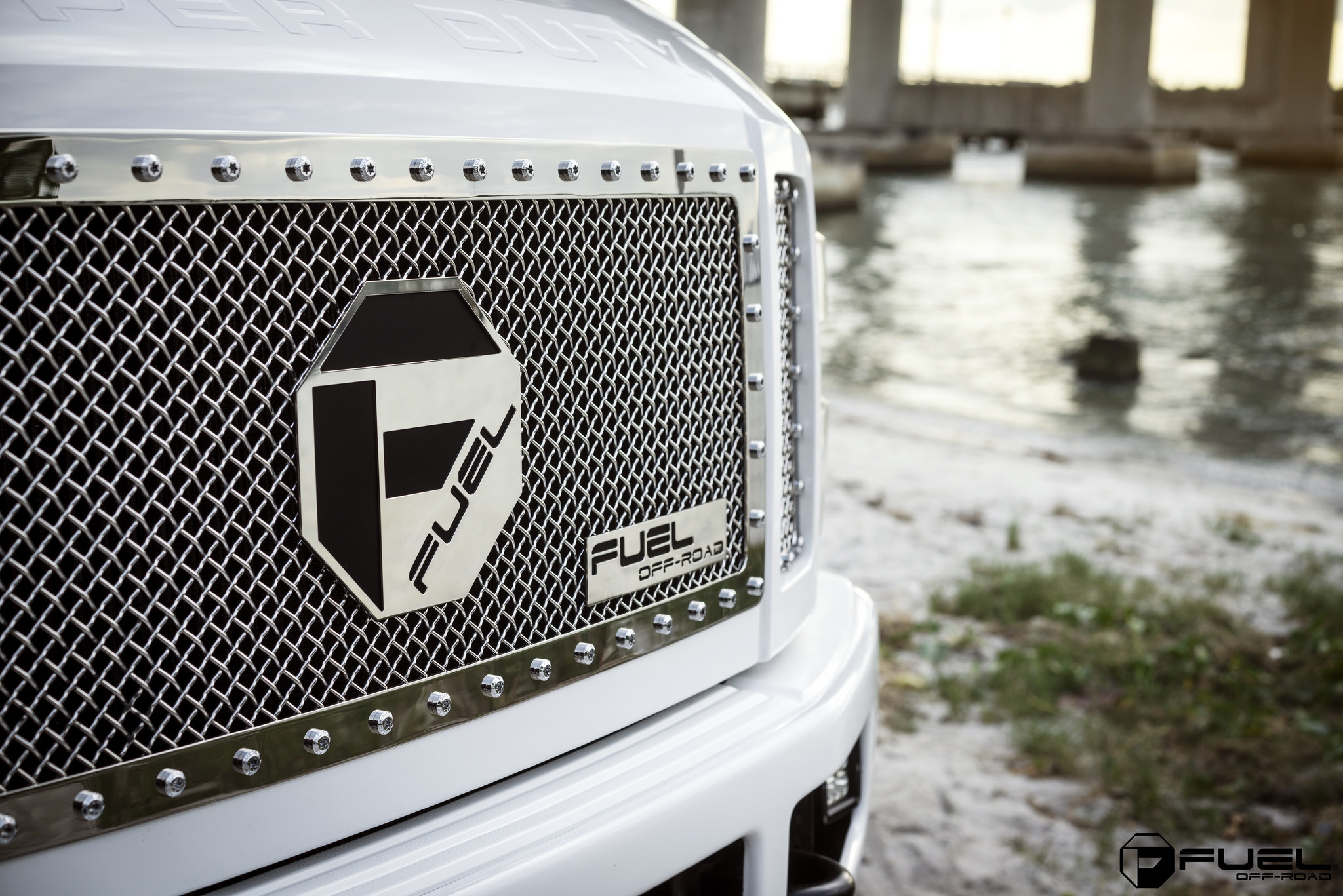 Super Duty F250 on a Beautiful Sunset Light | CARiD.com Gallery