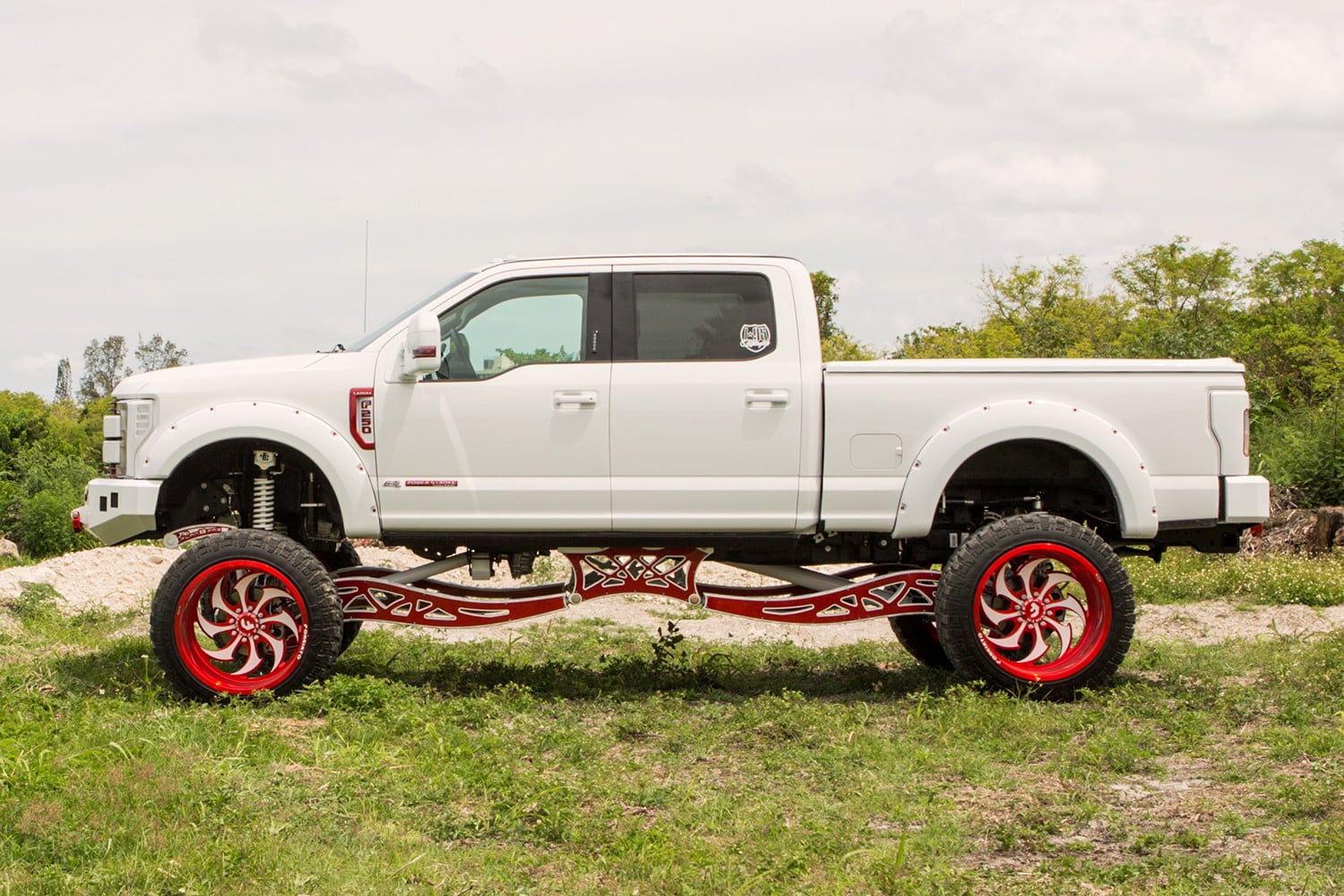 Extravagant Custom White Lifted Ford F-250 Super Duty on Unique Rims ...