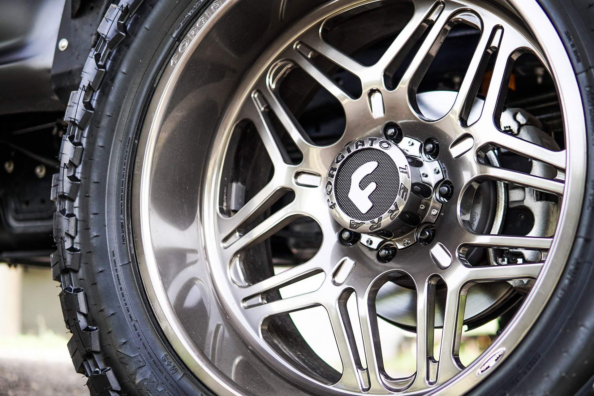 Fab Fours Grumper Turns F-250 Into an Ultimate Go-Anywhere Truck ...