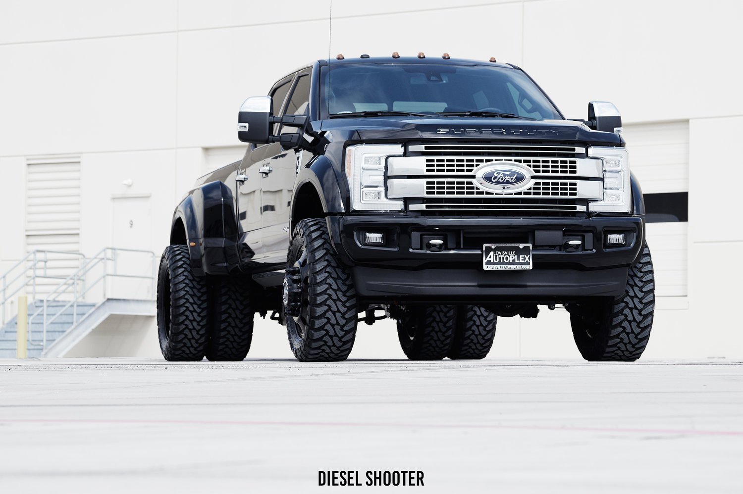 Ford F-450 Luxury Cabin | CARiD.com Gallery