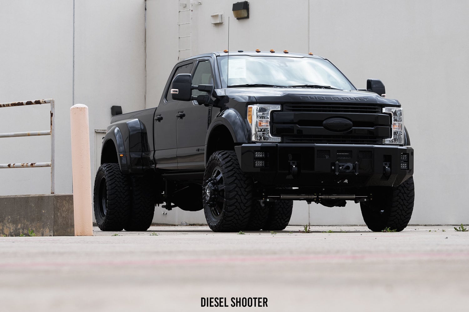 Ford F-450 Fully Loaded Truck | CARiD.com Gallery