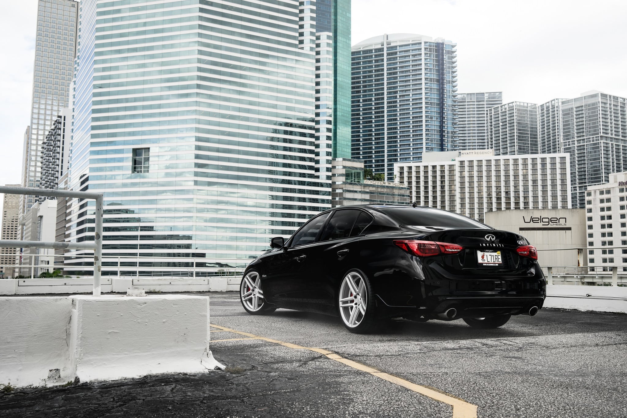 Hypnotizing Customized Black Infiniti Q50 | CARiD.com Gallery