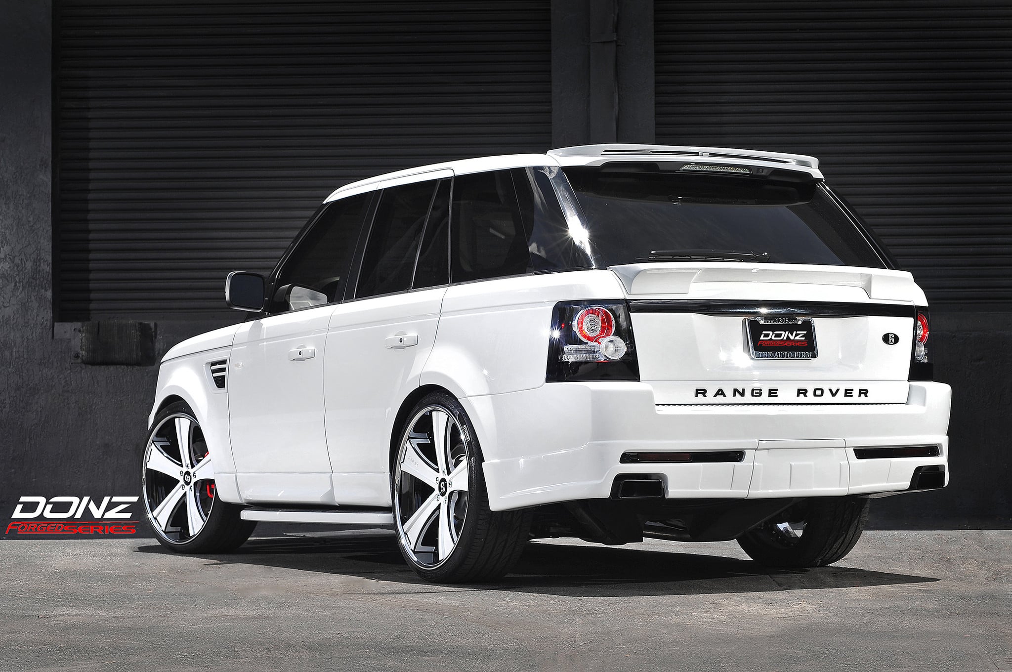 Properly Modified White Range Rover Sport | CARiD.com Gallery