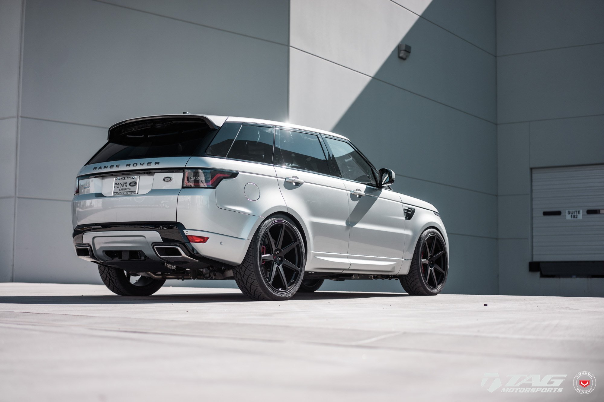 White Range Rover Sport with Stylish Blcked Out Accents | CARiD.com Gallery