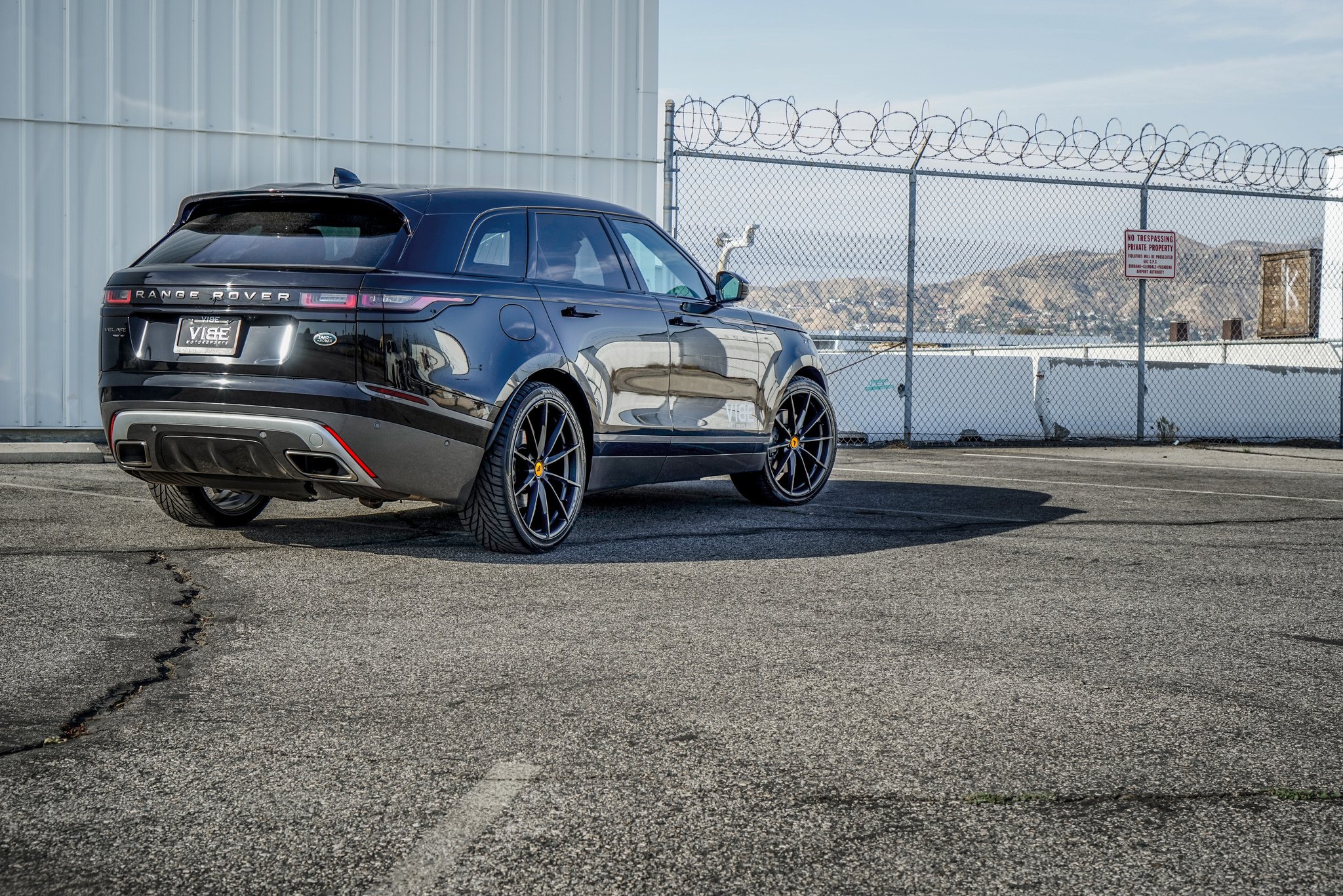 Range Rover Velar Takes Advantage of Unique Exterior Bits | CARiD.com ...