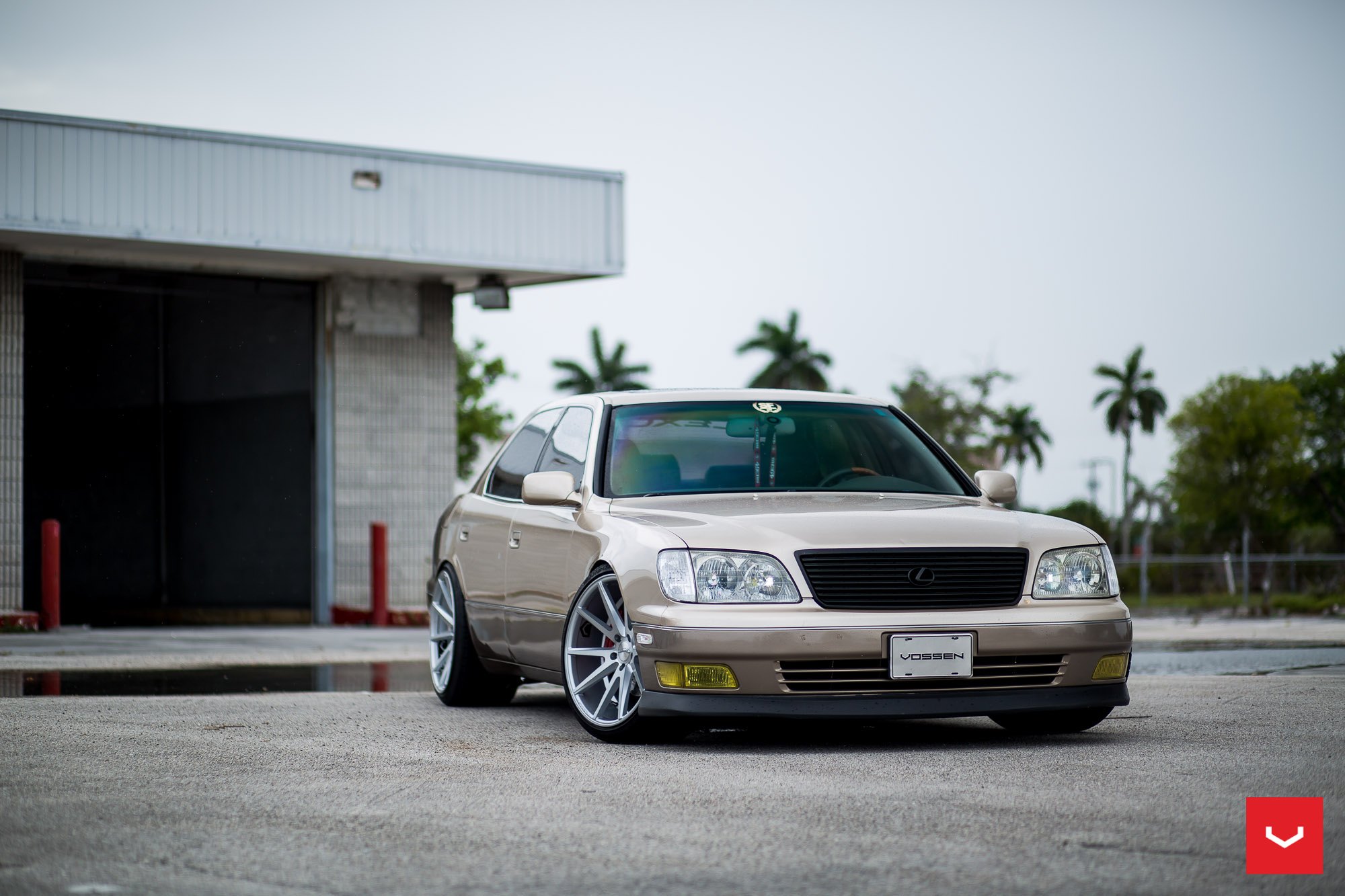 Modernized Look of Custom Lexus LS | CARiD.com Gallery
