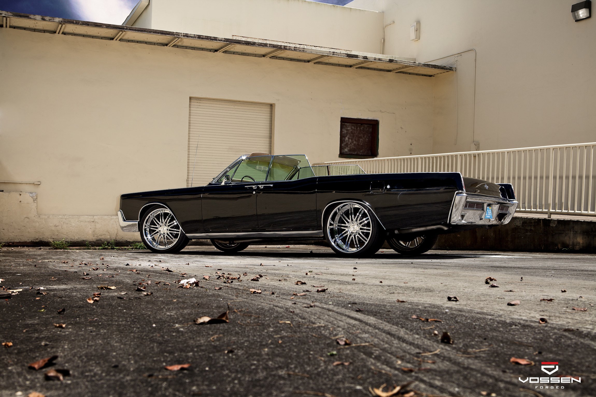 Fascinating Classic Lincoln Continental Enriched by Chrome Vossen ...