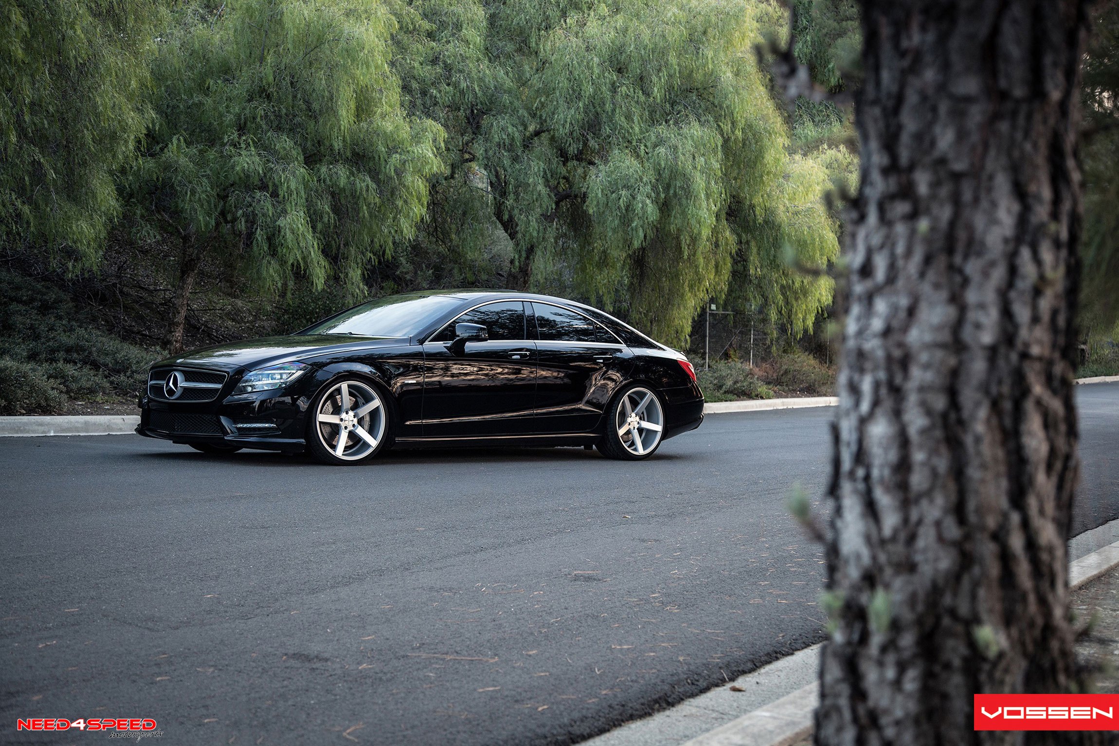 Stanced out Mercedes CLS 550 With Sport Suspension and Vossen Rims ...