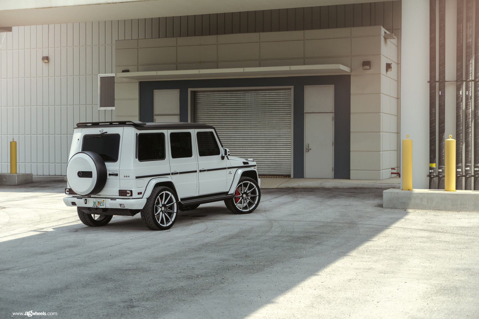 White Mercedes G-Class Dressed Up in Custom Parts and Avant Garde Rims ...