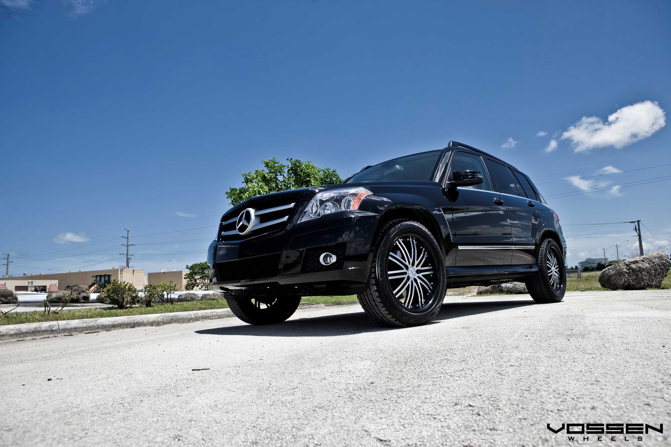 Luxury Visual Tweaks on Mercedes GLK350 | CARiD.com Gallery