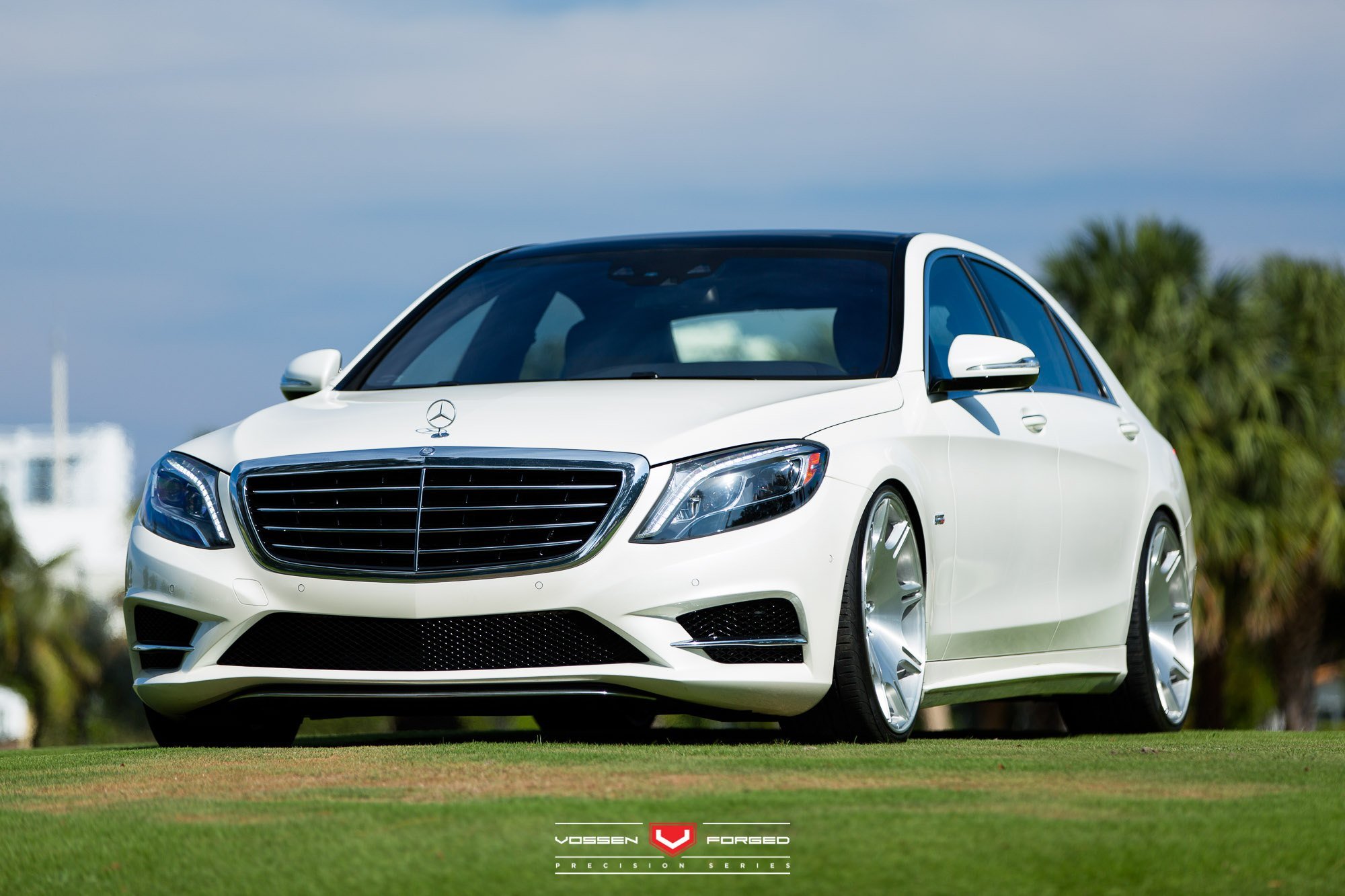 Tuning Kit on Amazing White Mercedes S Class V8 | CARiD.com Gallery