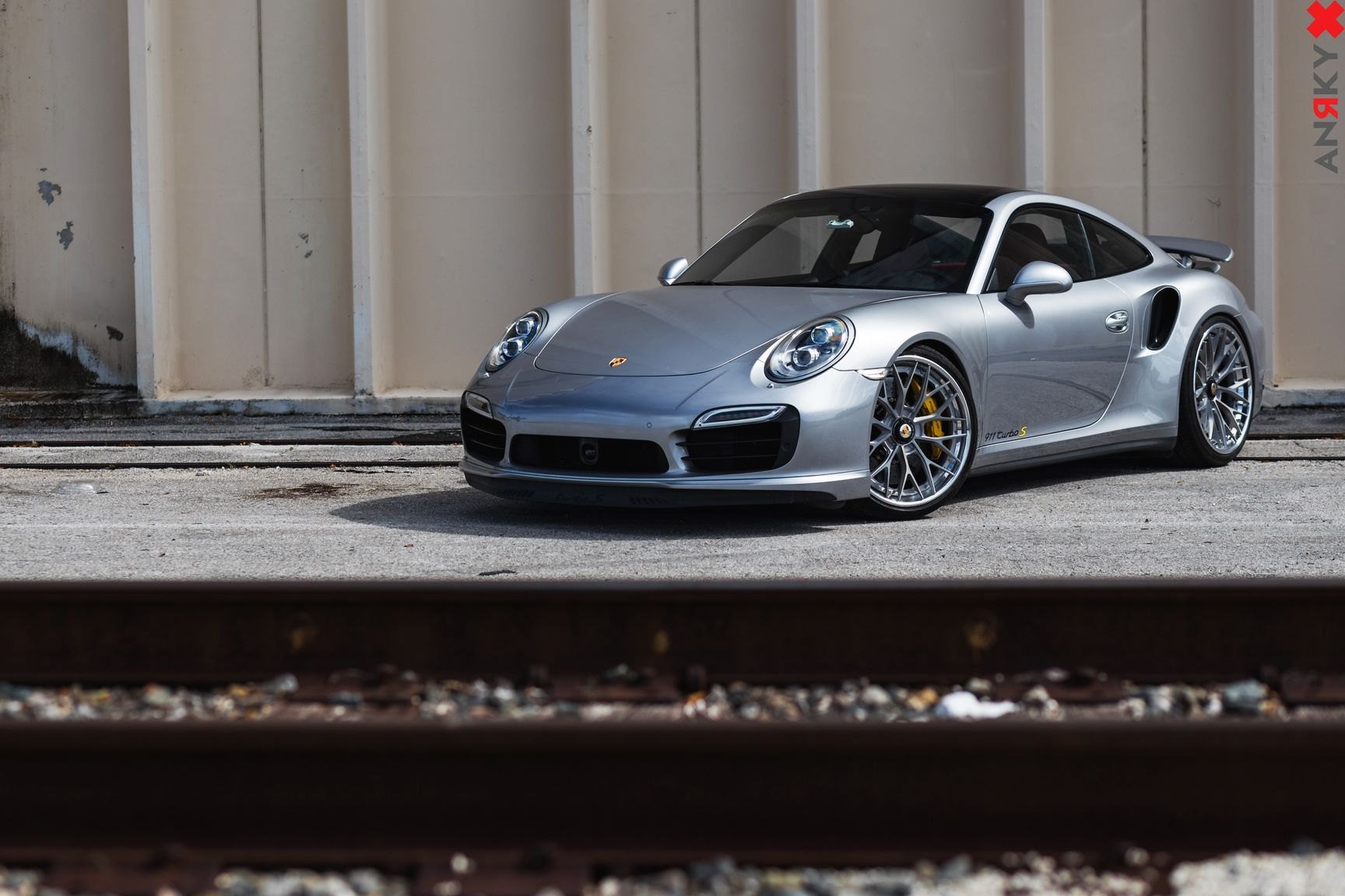 Perfect Fitment of Satin Gunmetal Anrky Rims on Silver Porsche 911 ...