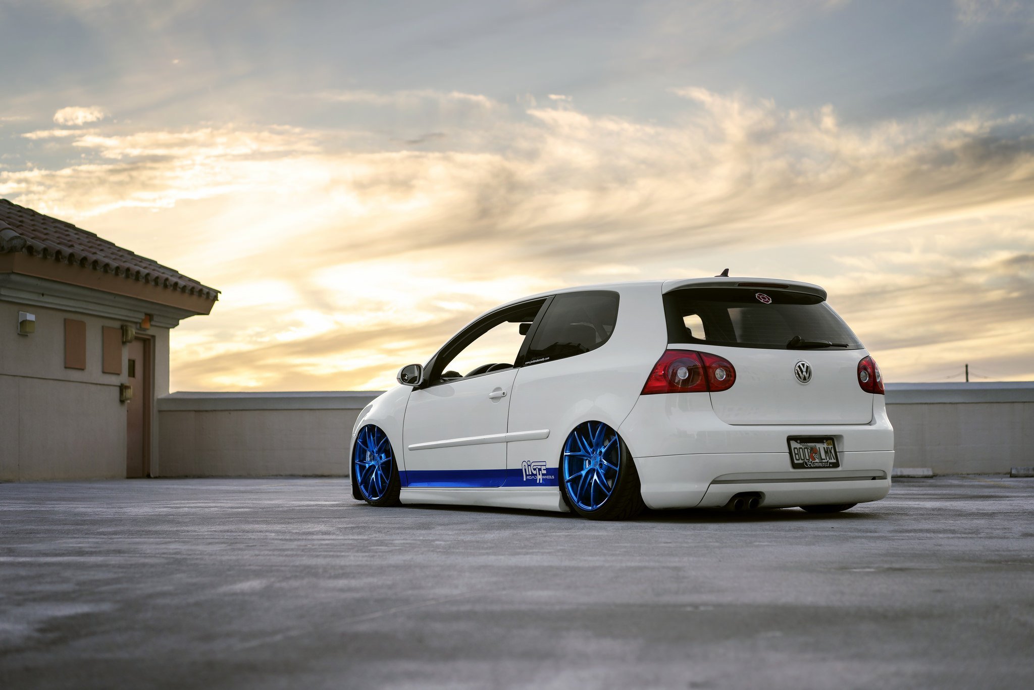 Golf MK5 With Air Suspension and Blue Niche Targa Wheels | CARiD.com ...