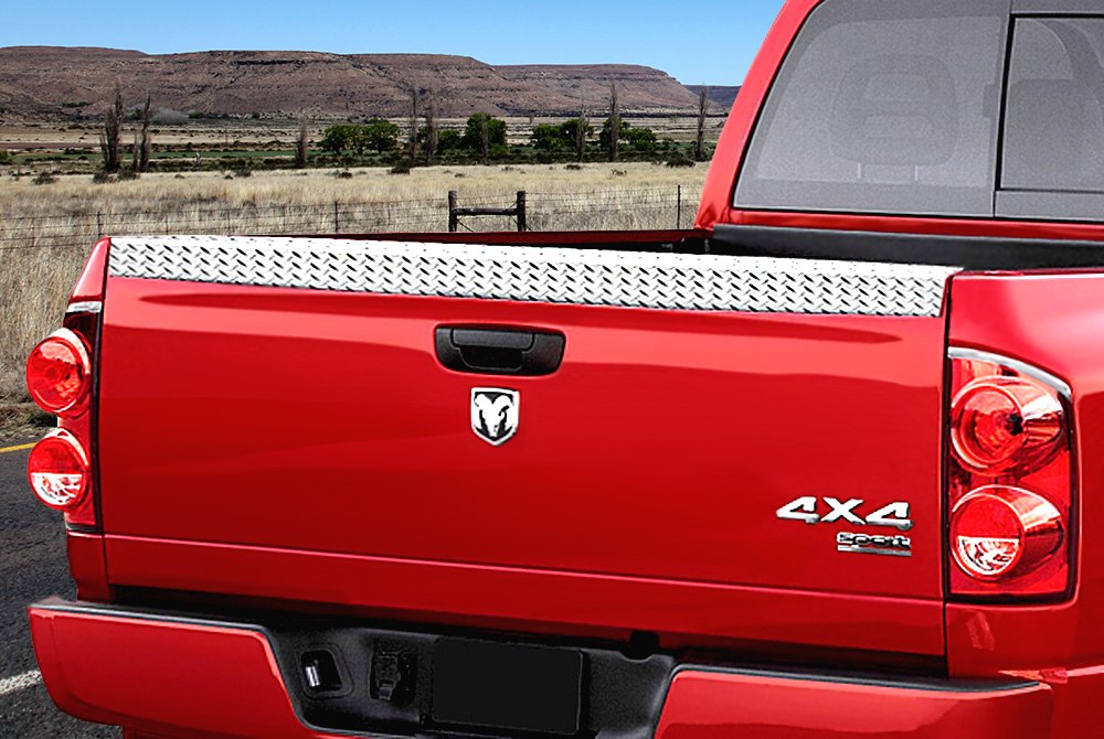 Lund™ - Truck Accessories, Tonneau Covers, Running Boards | CARiD