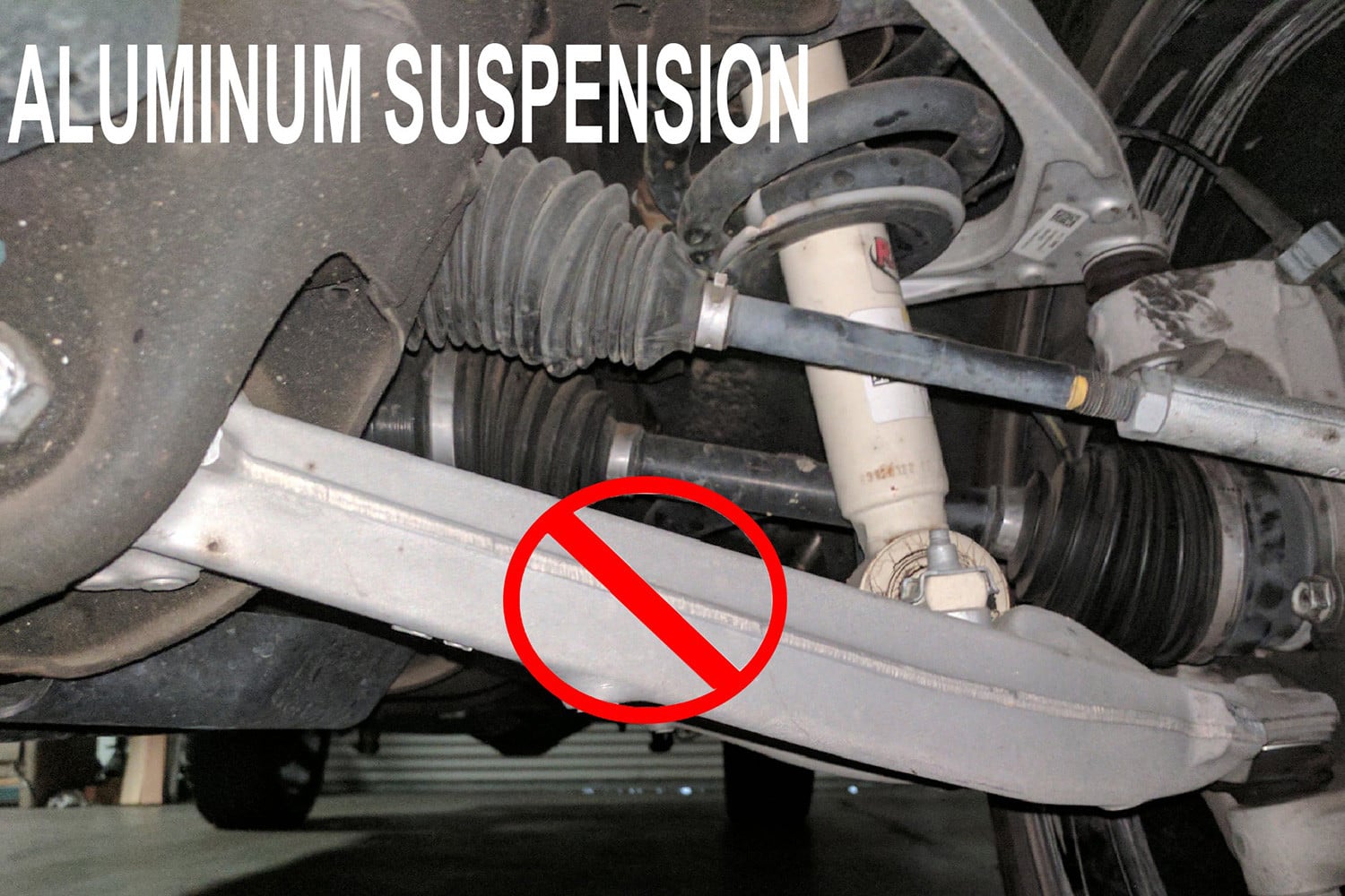 Maxtrac Suspension® K941570 - 7" Front and Rear Suspension Lift Kit