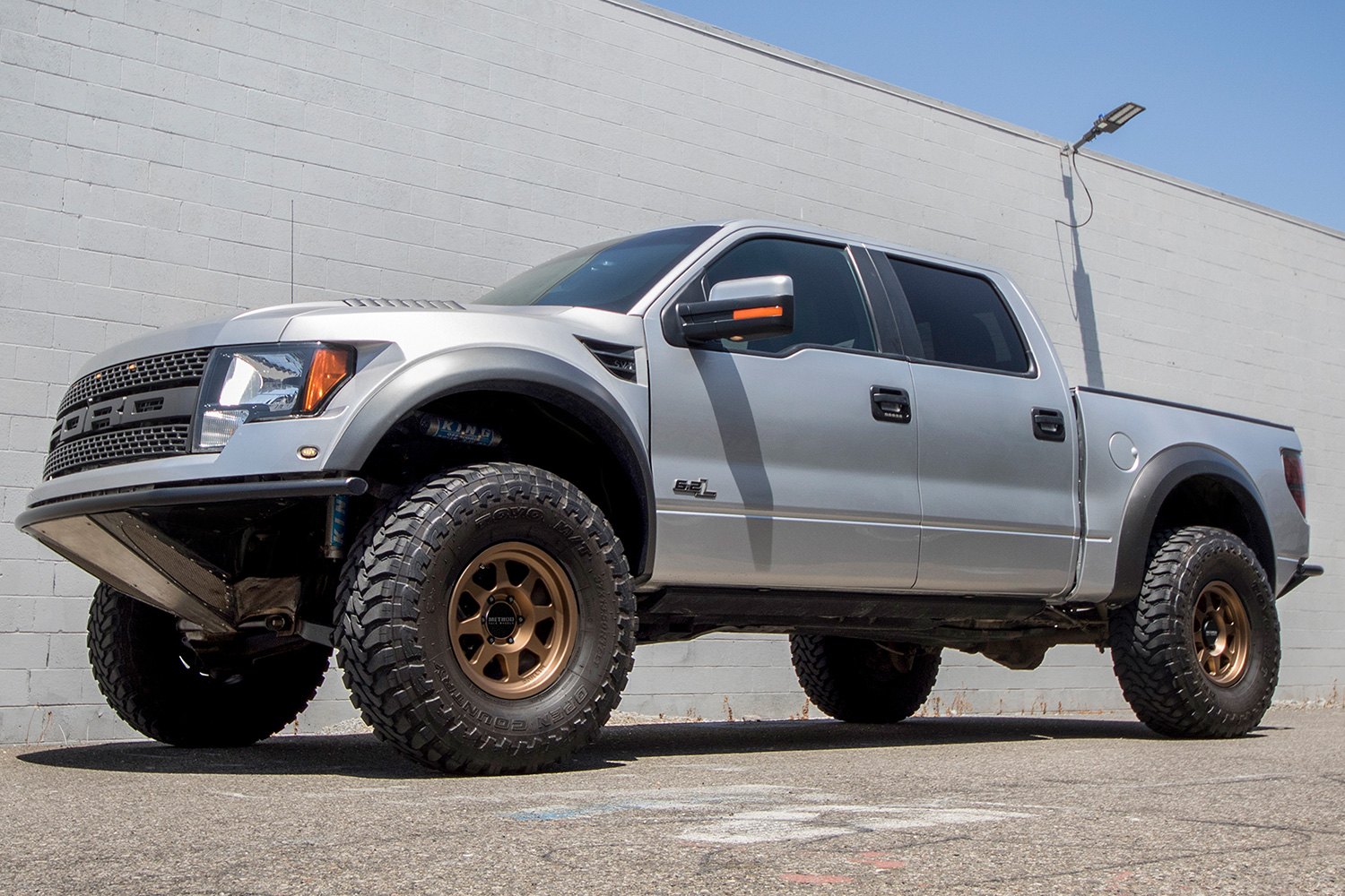 METHOD RACE® 701 Wheels - Bronze Rims