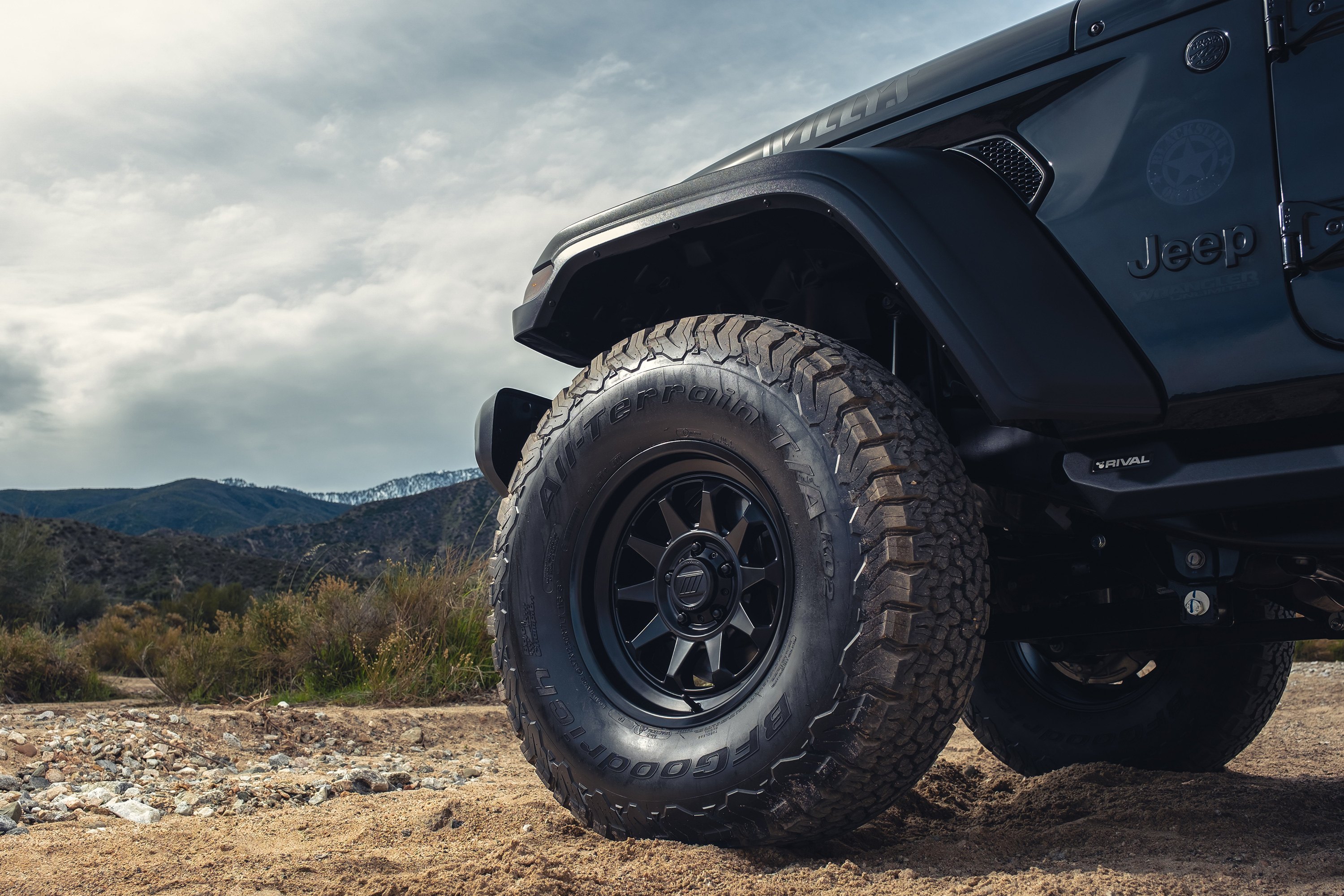 PRO COMP® PA202 BASECAMP Wheels - Matte Black Rims