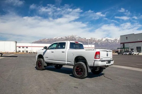 ReadyLIFT® 49-19620 - 6" Front and Rear Big Lift Kit